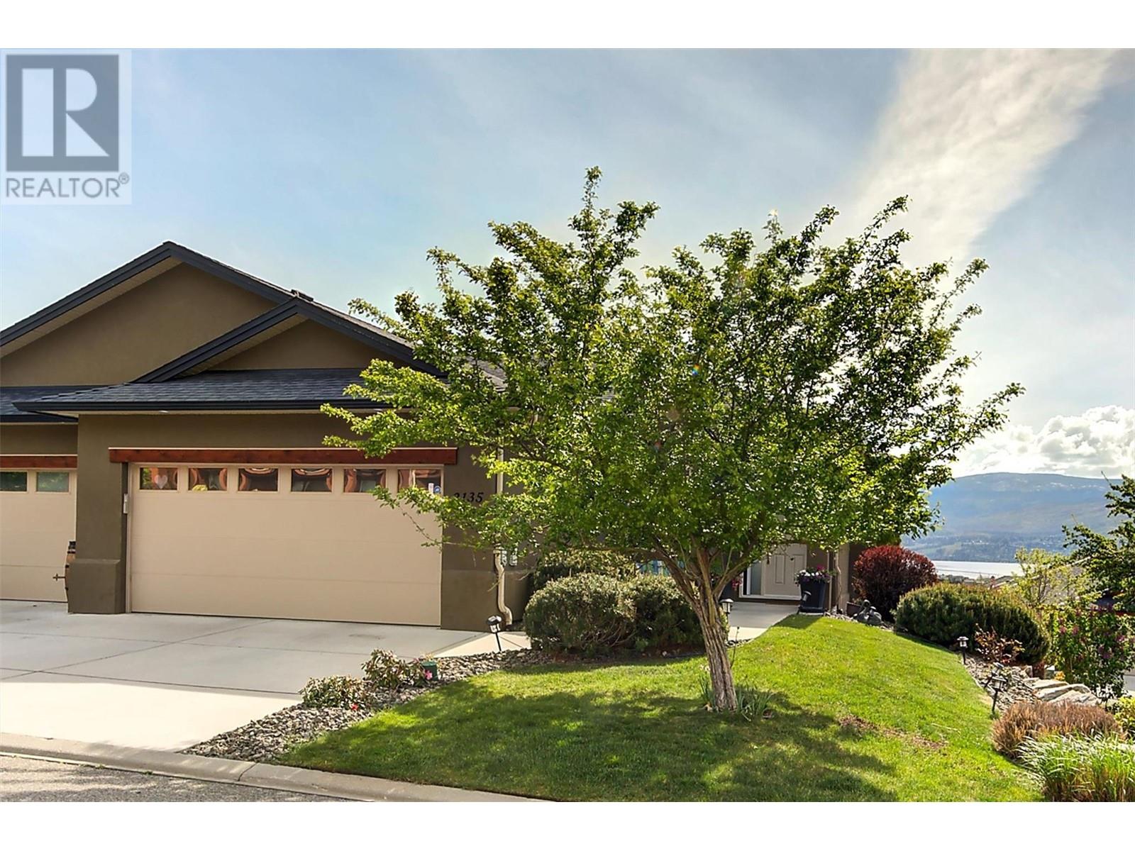 2135 Madera Court, Westbank, British Columbia V4T3H7 For Sale | HouseSigma