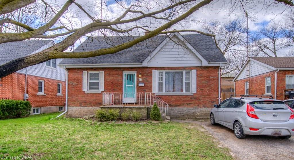12 Christopher Drive, Cambridge, Ontario N1R4R2 Sold History | HouseSigma
