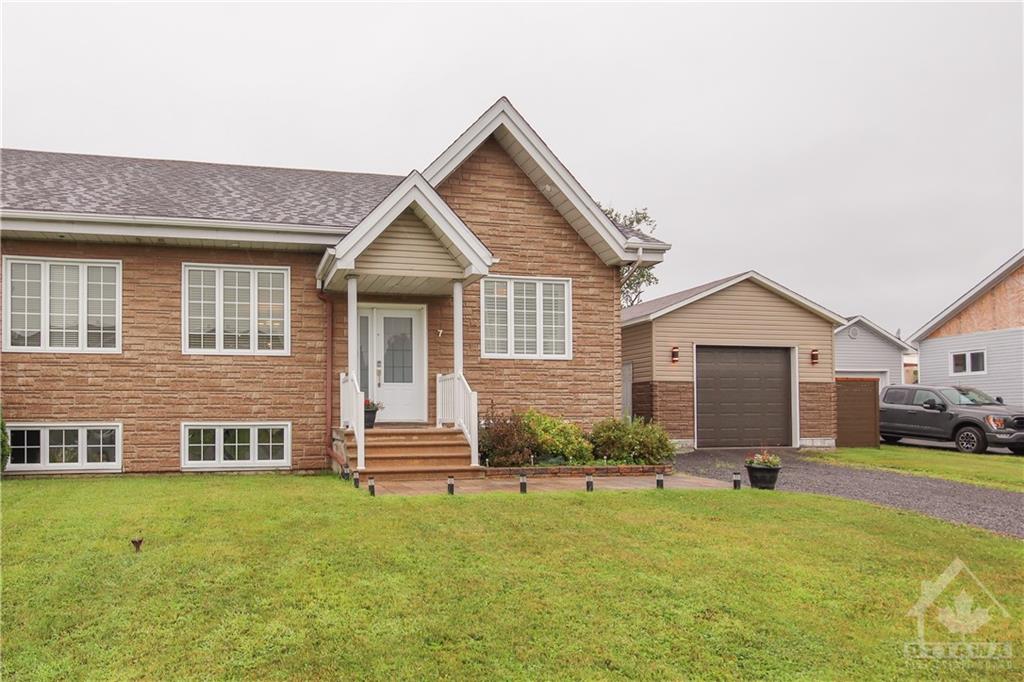 7 TELEGRAPH Crescent, Alfred and Plantagenet Twp, Ontario K0B1A0 Sold ...