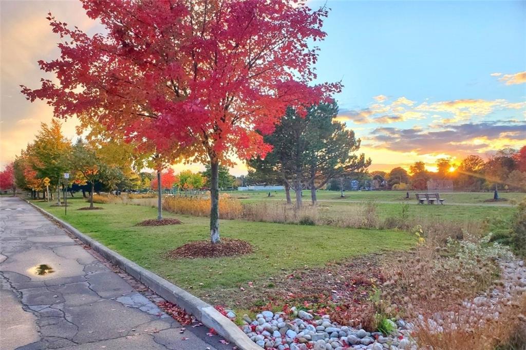 46 PARKSIDE Drive, Hamilton, Ontario L8S3Y1 Sold History | HouseSigma